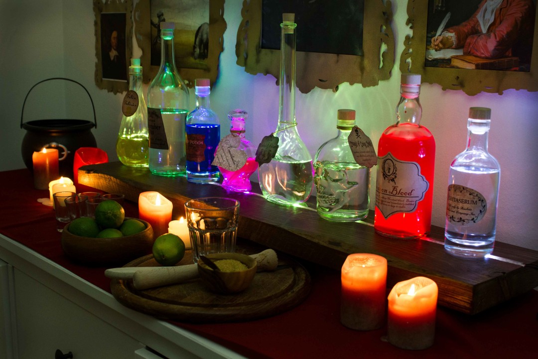 Hogwarts Potion Bar | Lightning Cosplay - Costumes, Accessories ...